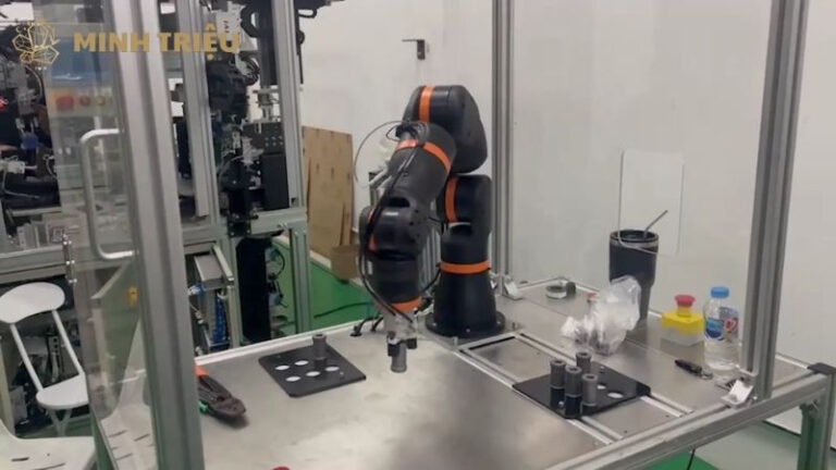 Các Giải pháp Cobot "Plug-and-Play" – Đơn giản hóa triển khai Robot ...